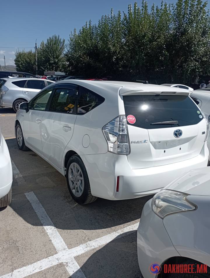 Toyota Prius-41 Alpha 32 сая