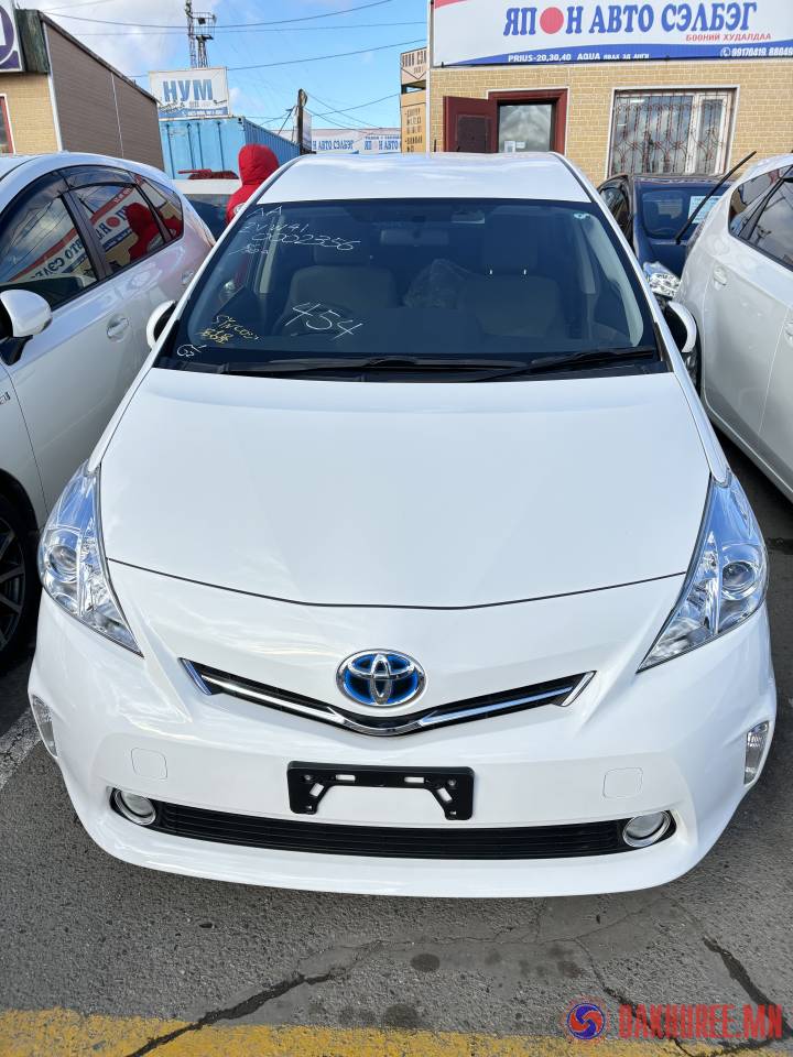 Toyota Prius-41 Alpha 32 сая