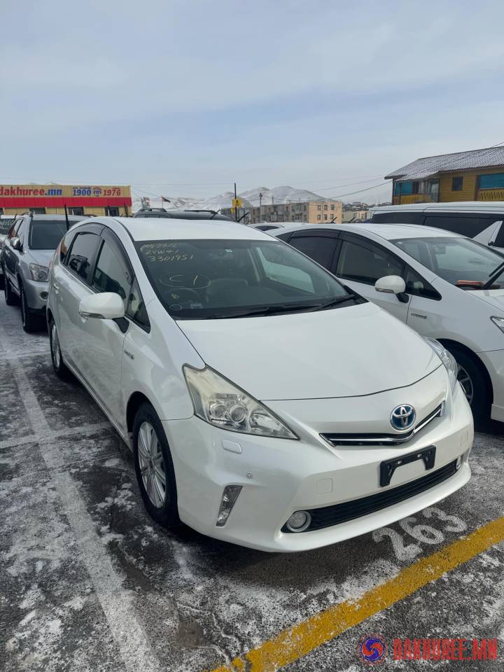 Toyota Prius-41 Alpha 33 сая
