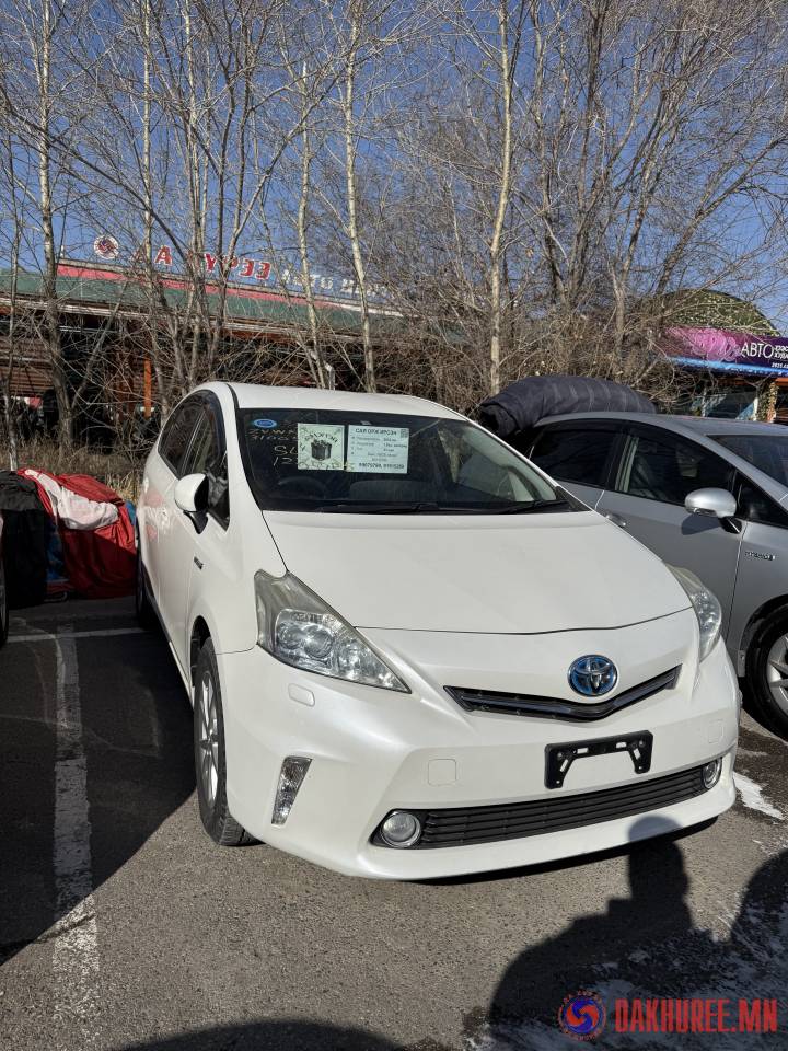 Toyota Prius-41 Alpha 33 сая