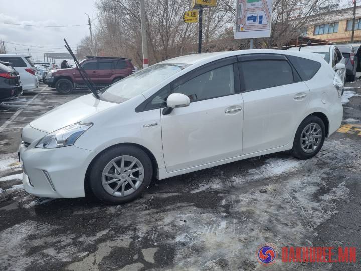 Toyota Prius-41 Alpha 33 сая